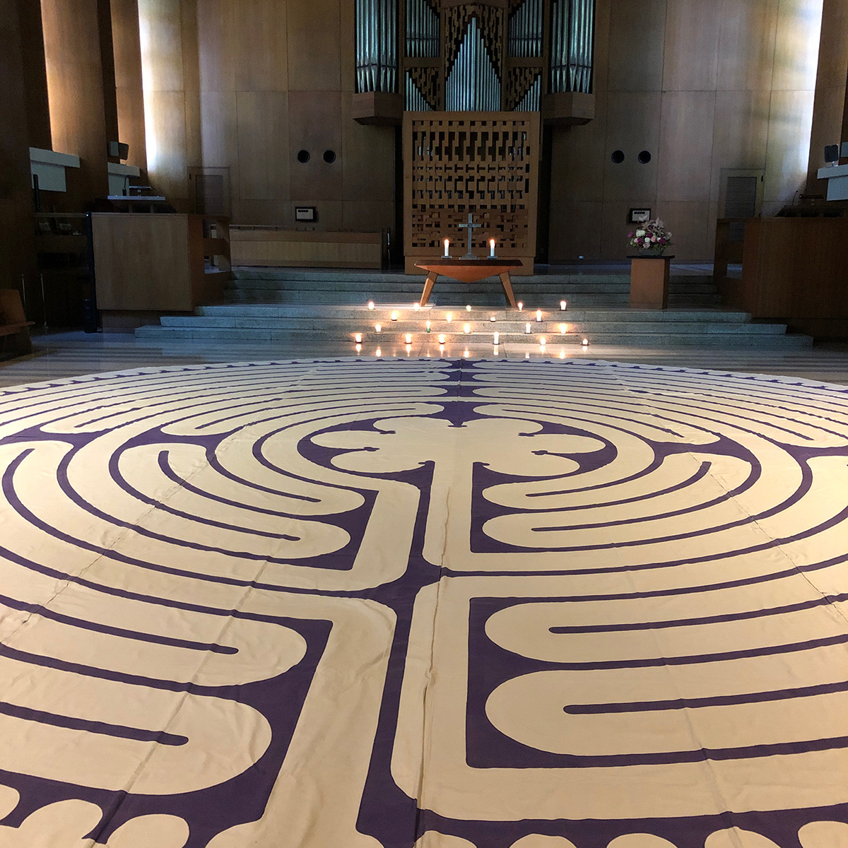 ラビリンス・ウォークを体験してきました | クリスタルボウル サウンド・バス® 公式ページ